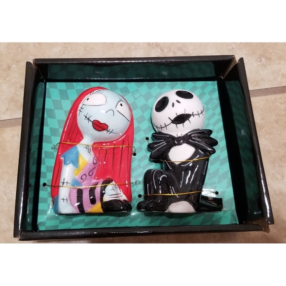 Disney | Kitchen | Disneys Nightmare Before Christmas Jack Sally Salt ...
